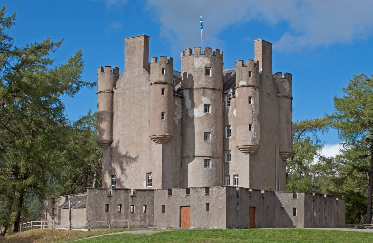 Top 10 Most Iconic Scottish Castles