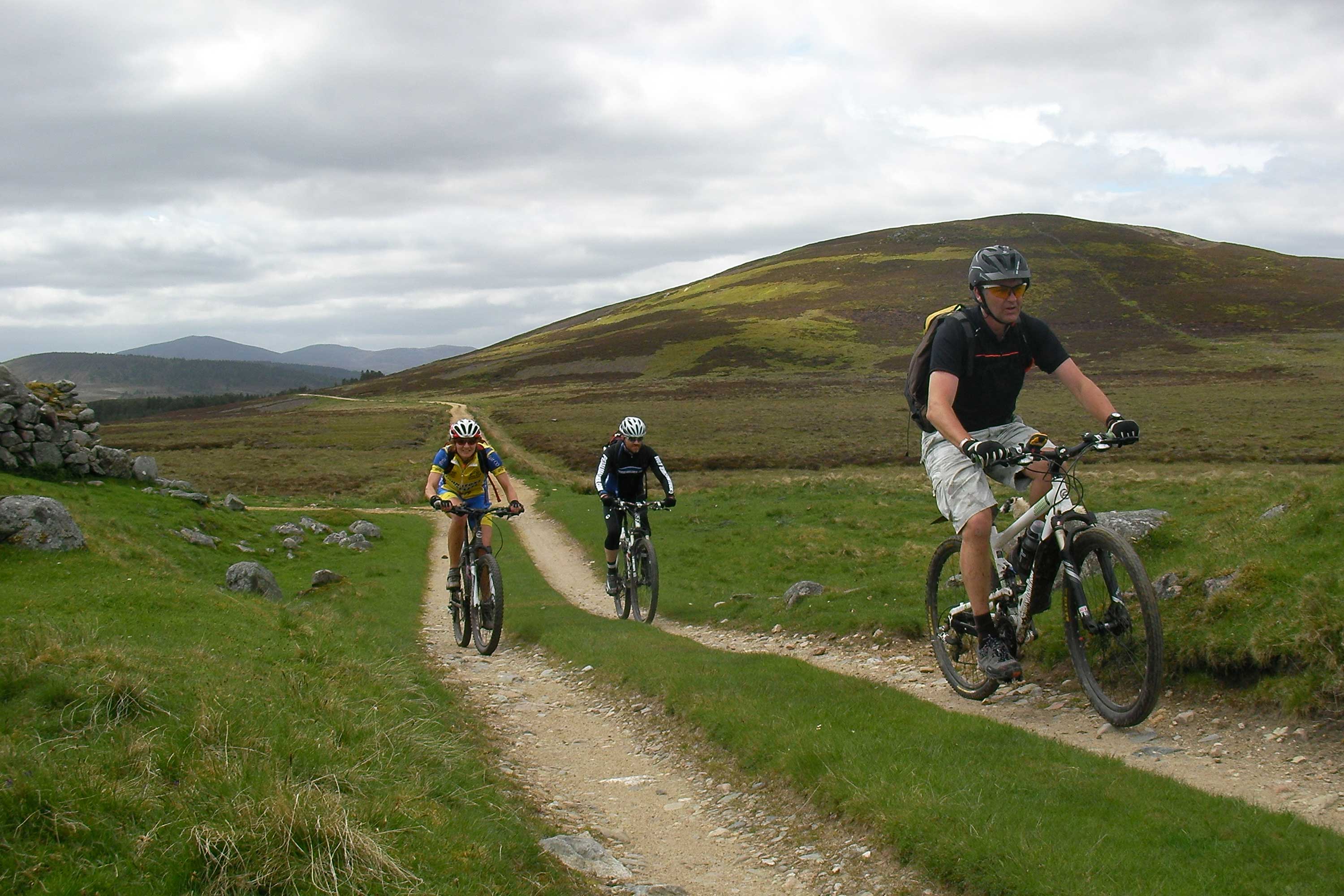 Cycling the Great Glen Way - What's it like? | Macs Adventure Blog