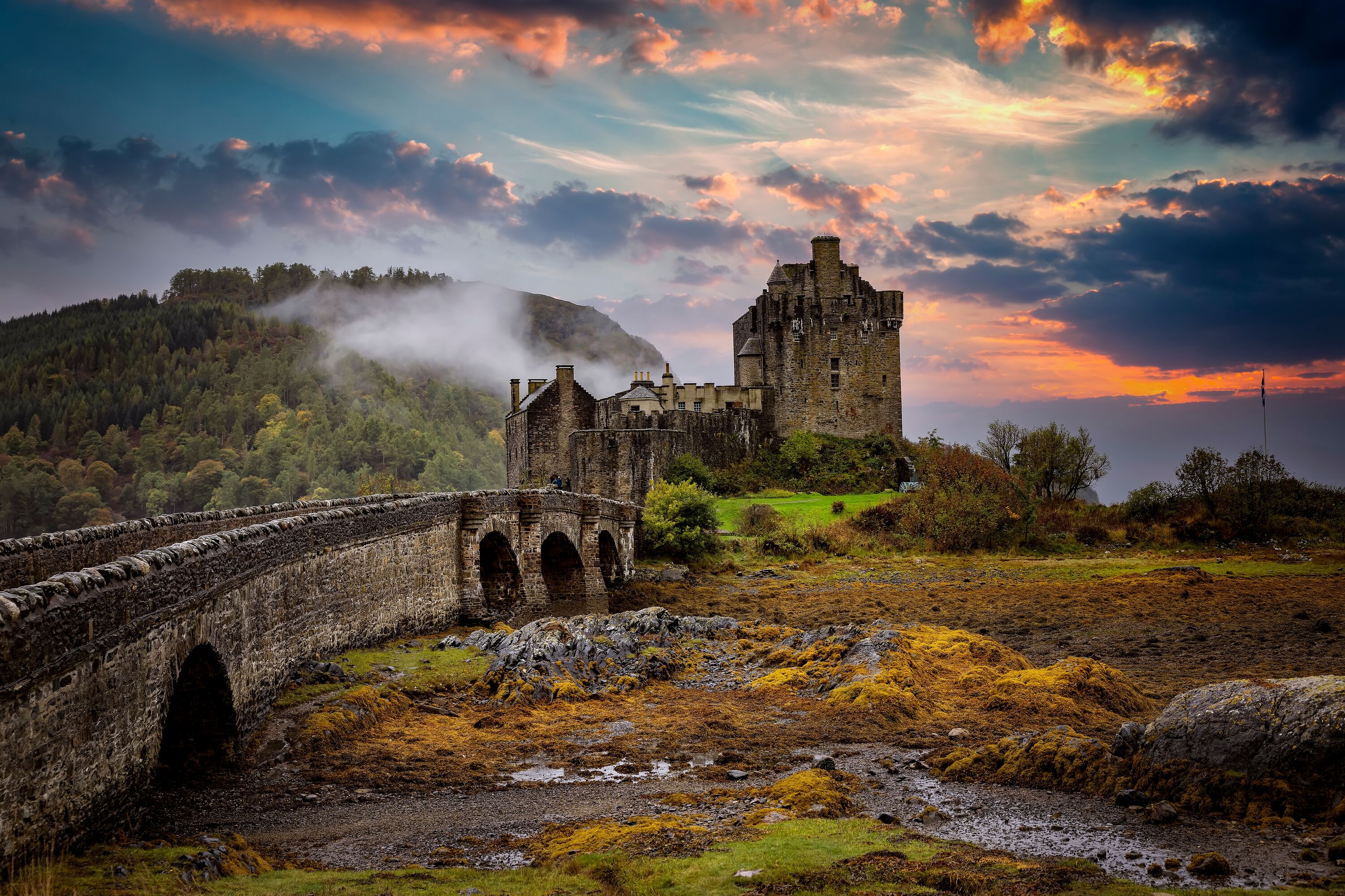 Best Time to go Hiking in Scotland | Macs Adventure